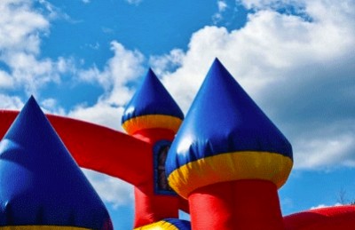 Our TOP 5 inflatable castles for children - Poly Event